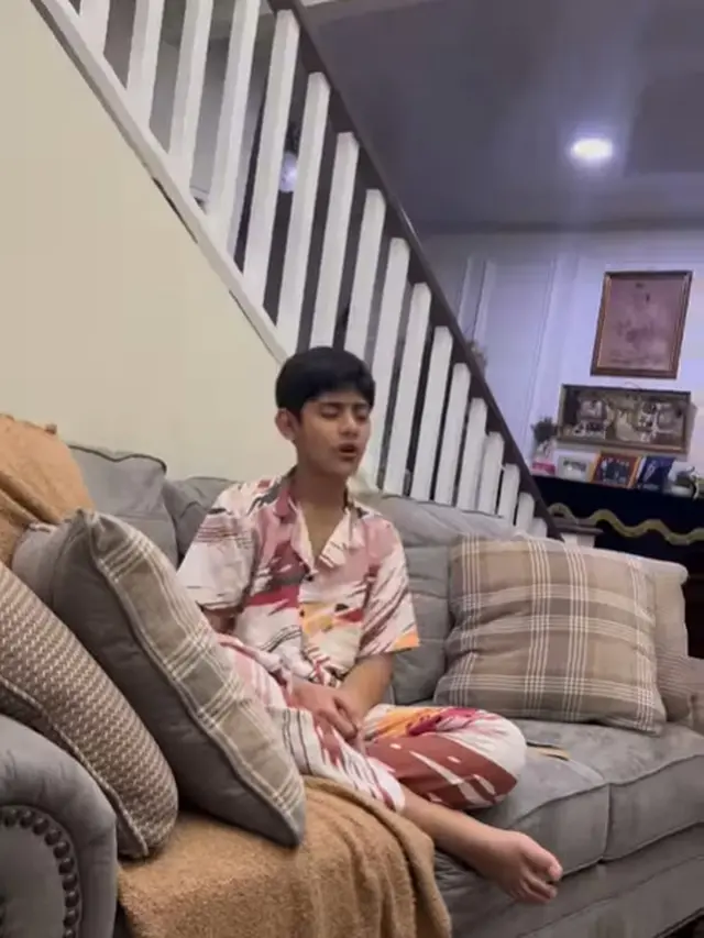 6 Momen King Faaz Anak Fairuz A Rafiq Murojaah Hafalan Al-Qur'an Usai Sahur, Banjir Pujian - Hot ...