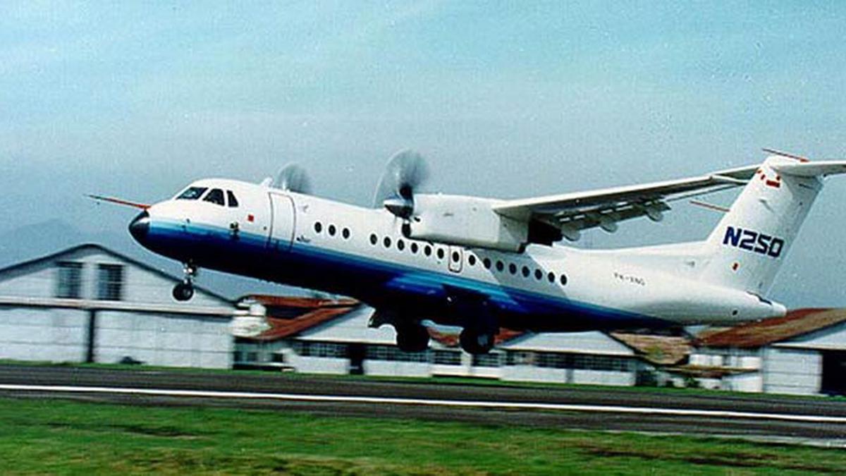 Pesawat N250 Gatotkaca Karya BJ Habibie, Pernah Tampil di Paris Kini ...