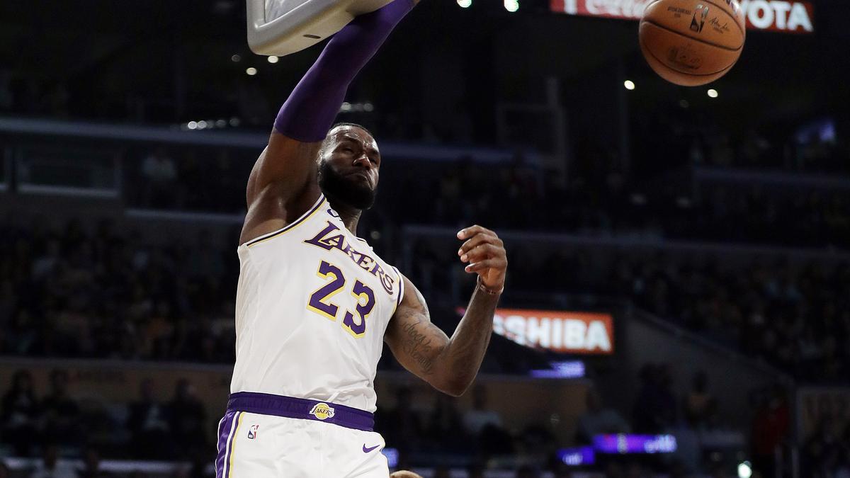 Bintang NBA LeBron James Terpilih Jadi Atlet Putra Terbaik 2018