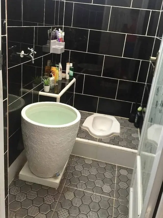 5 Rekomendasi Desain Kamar Mandi Sederhana untuk Tampilan Bersih dan ...