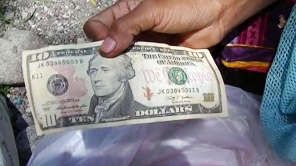 Dolar AS Jadi Alat Pembayaran di Pasar Tradisional Kali Seko - Citizen6 ...