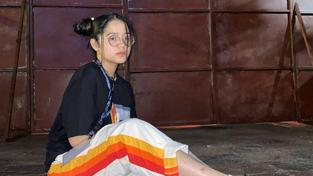 7 Potret Cinta Kuya dengan Gaya Rambut Berbeda, Tanggapi Santai Disebut ...