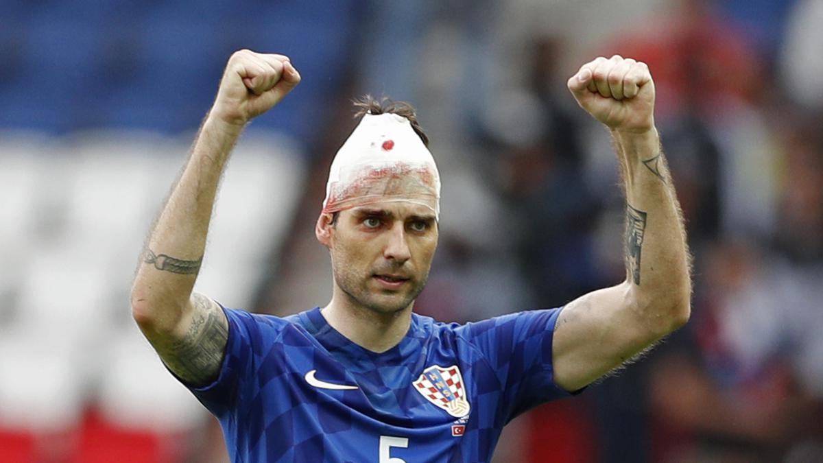 Perban ala Corluka Jadi Tren Suporter Kroasia - Bola Liputan6.com