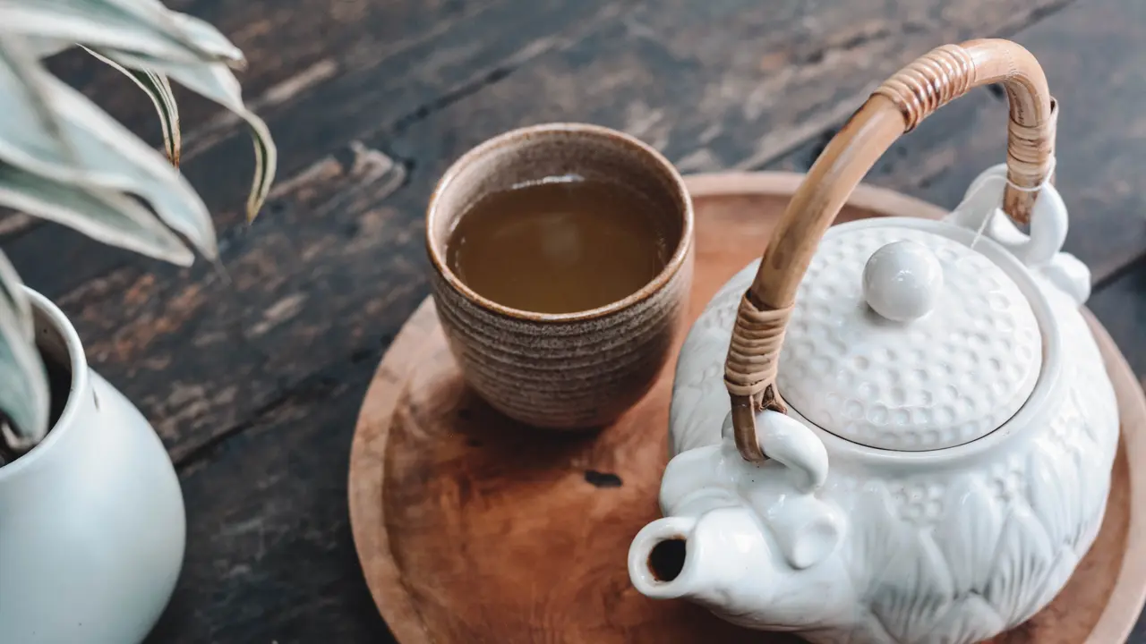 10 Manfaat Daun Meniran dan Efek Sampingnya, Wajib Tahu Sebelum ...