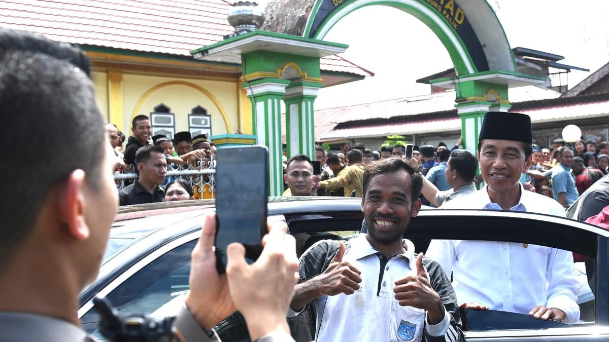 Penjelasan Istana soal Video Viral Paspampres Tarik Paksa Bupati ...
