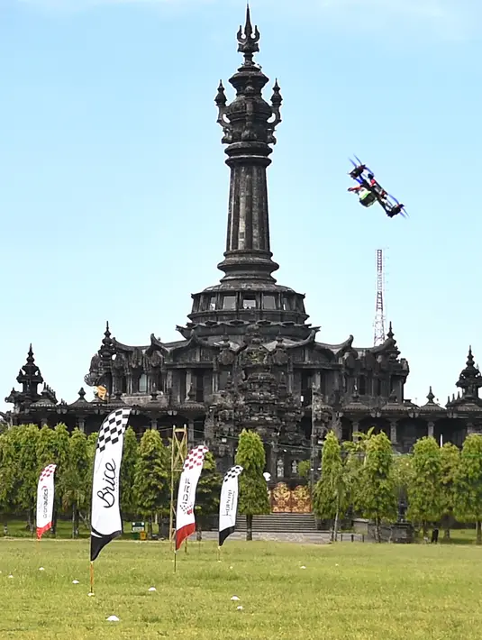 FOTO: Melihat Serunya Kejuaraan Dunia Balap Drone di Bali - Foto ...