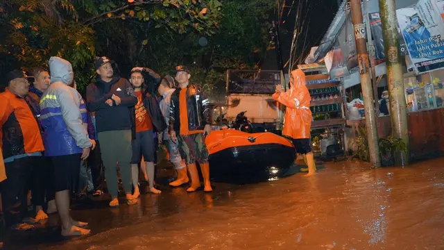 Medan Dilanda Banjir Pascadiguyur Hujan, Bobby Nasution Beberkan 2 Penyebab - Regional Liputan6.com