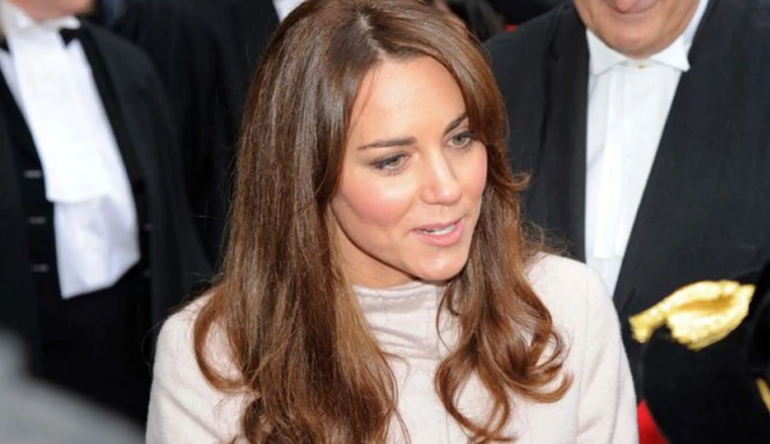 Nama Calon Bayi Kate Middleton, Dipertaruhkan di Meja Judi! - Photo ...