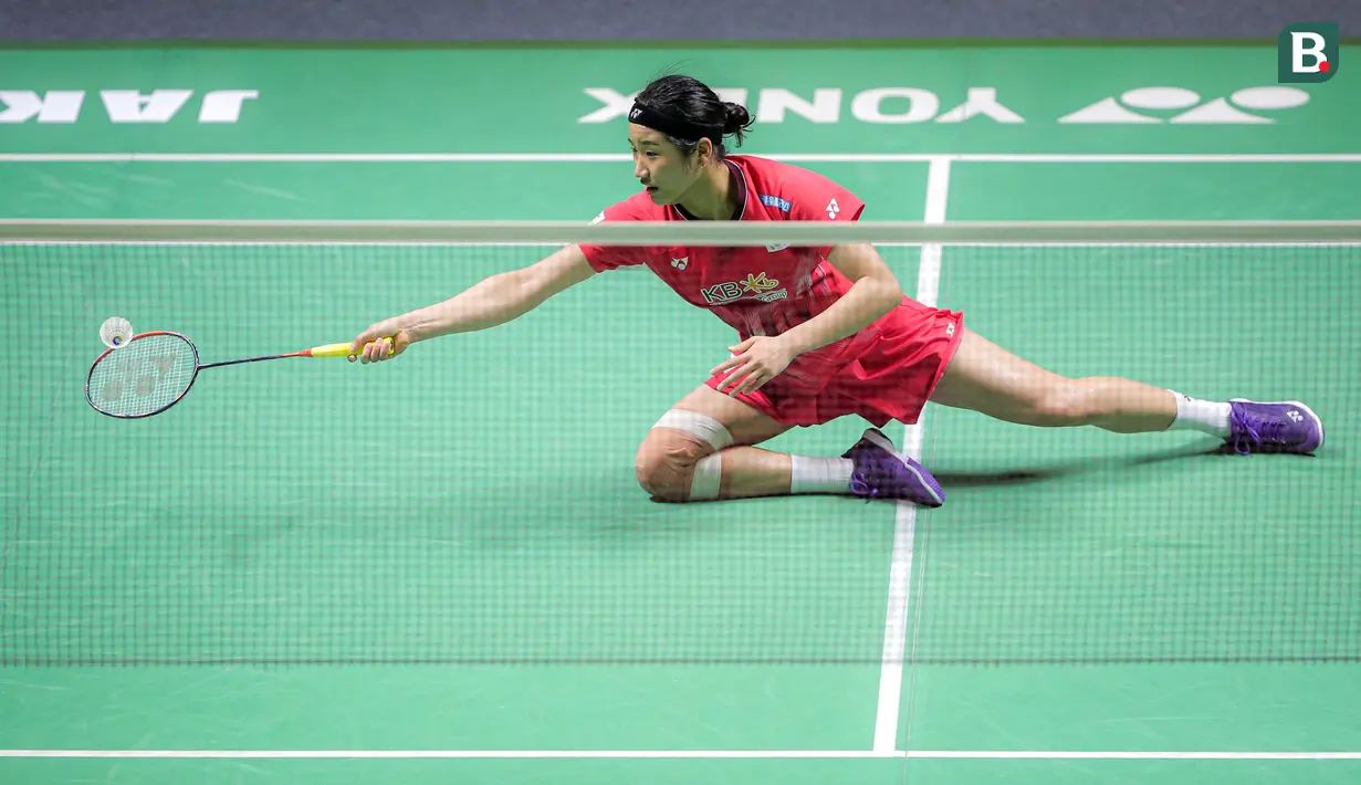 Foto: So Sweet! An Se Young dan Wang Zhi Yi Tukeran Bando setelah Laga Sengit di Semifinal ...