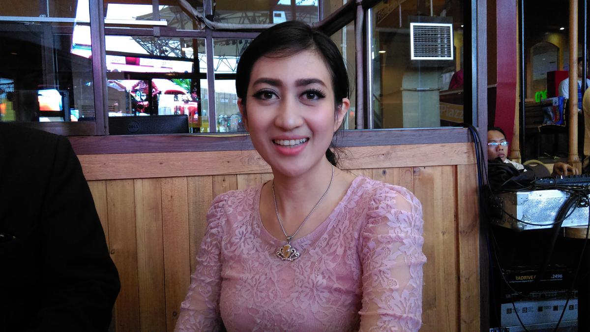 Helmalia Putri Sangat Cinta Kebudayaan Betawi