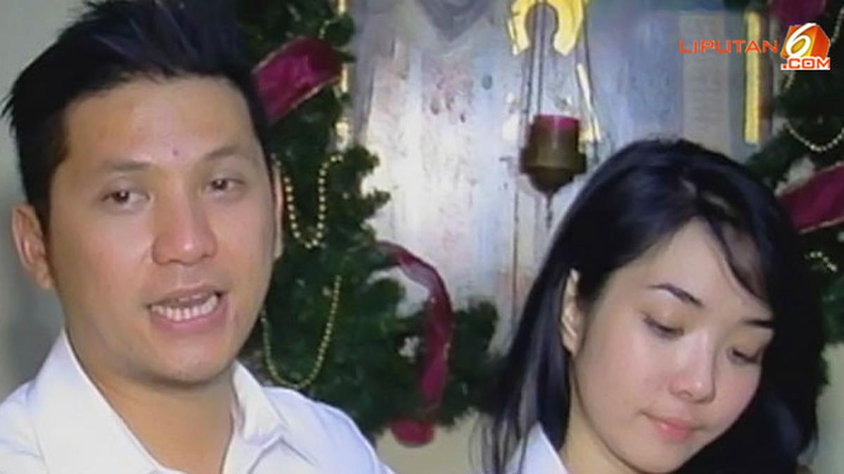 Rayakan Natal, Gading Marten-Giselle Anastasia Pakai Baju Kembar - ShowBiz Liputan6.com