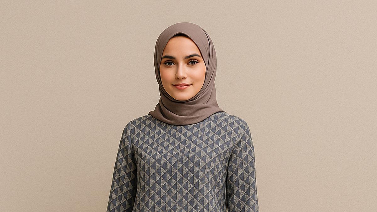 5 Rekomendasi Outfit Setelan 2 Potong untuk Idul Adha 2025, Simpel dan Nyaman untuk Ibu Muda ...