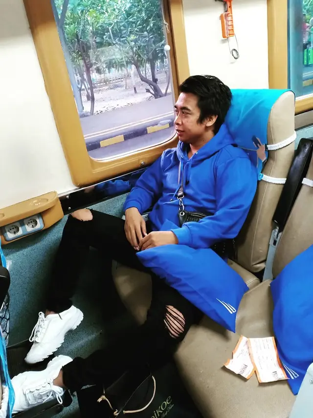 Ngaku Ingin Berubah, Ini 6 Potret Mimi Peri Tampil Maskulin - Hot ...