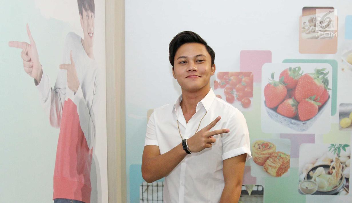 PHOTO: Rizky Febian Hibur Pengunjung Korea Festival - Foto Liputan6.com