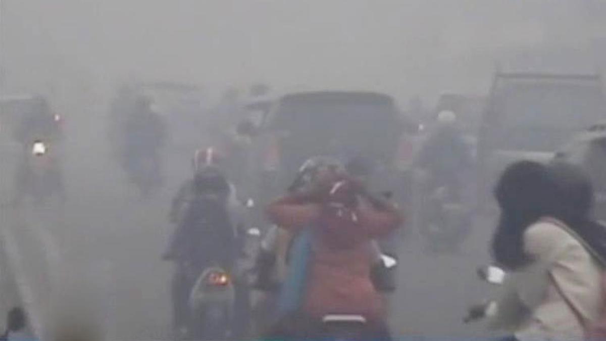 Kabut Asap Pekat Selimuti Pekanbaru, Jarak Pandang Hanya 600 Meter ...