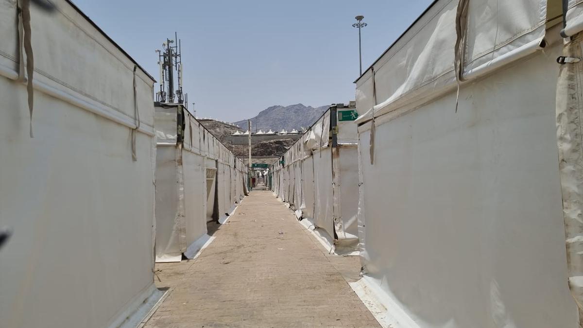 Melihat Fasilitas Jemaah Haji di Mina: Tenda Baru, Toilet Modern ...