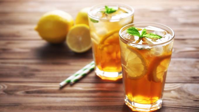 3 Resep Es Lemon Tea yang Praktis dan Menyegarkan - Food Fimela.com