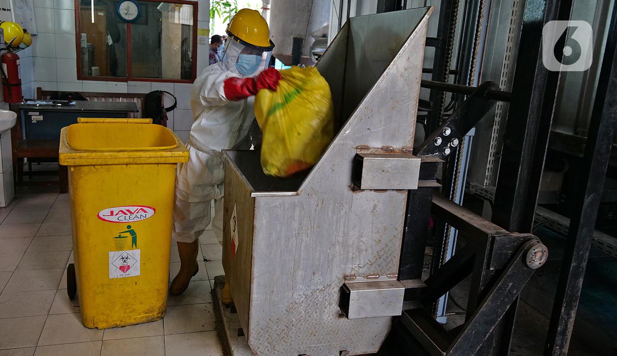 FOTO: Begini Proses Pemusnahan Limbah Medis di RSCM - Foto Liputan6.com