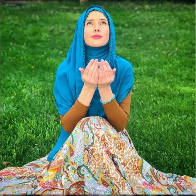 Lewat Musik, Penyanyi Amerika Tertarik Pelajari Islam dan Jadi Mualaf ...