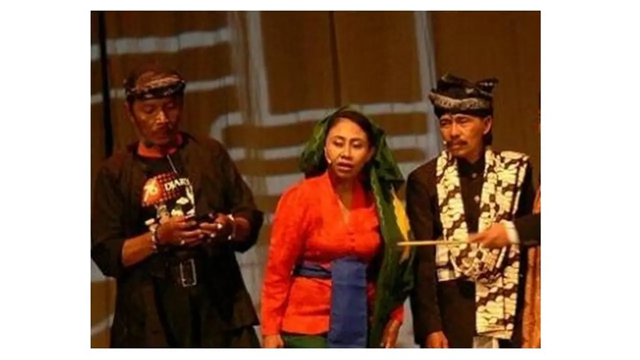 6 Jula-Juli Pemain Ludruk Kartolo Ini Berisi Nasihat Kocak - Surabaya ...