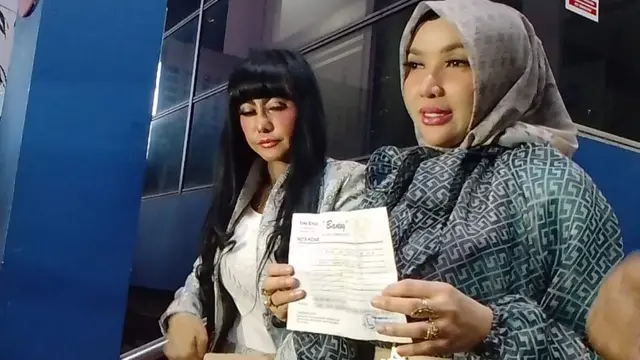 Roro Fitria Laporkan Dugaan Pencurian ke Polisi, Satu Set Perhiasan Raib dan Alami Kerugian ...