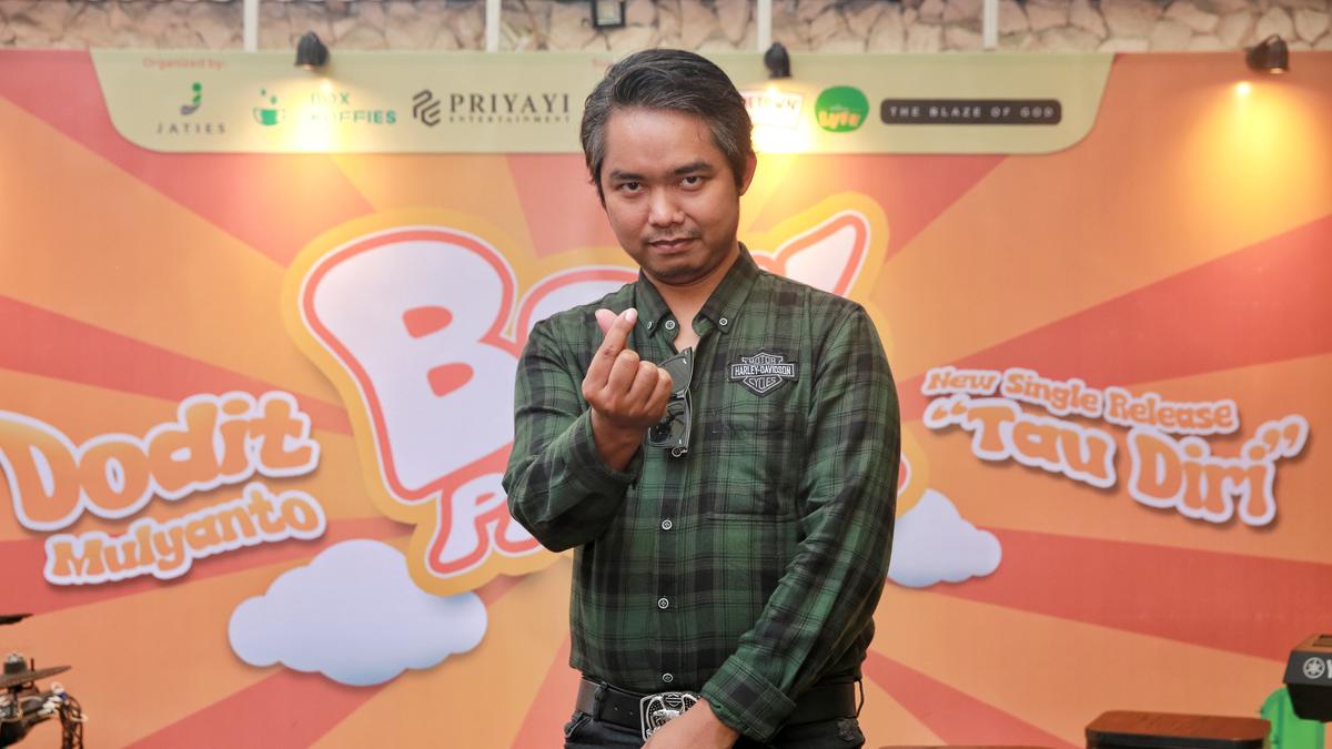 Dodit Mulyanto Ungkap Pengalaman Pribadi Ditikung Saat Menjalin Asmara Melalui Lagu Tau Diri ...