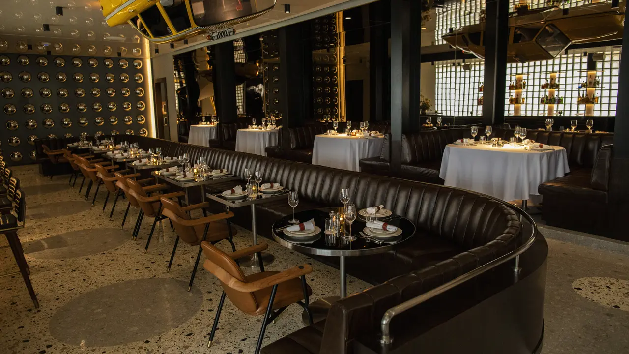 Pertama di Dunia, Coach Perkenalkan The Coach Restaurant di Jakarta ...