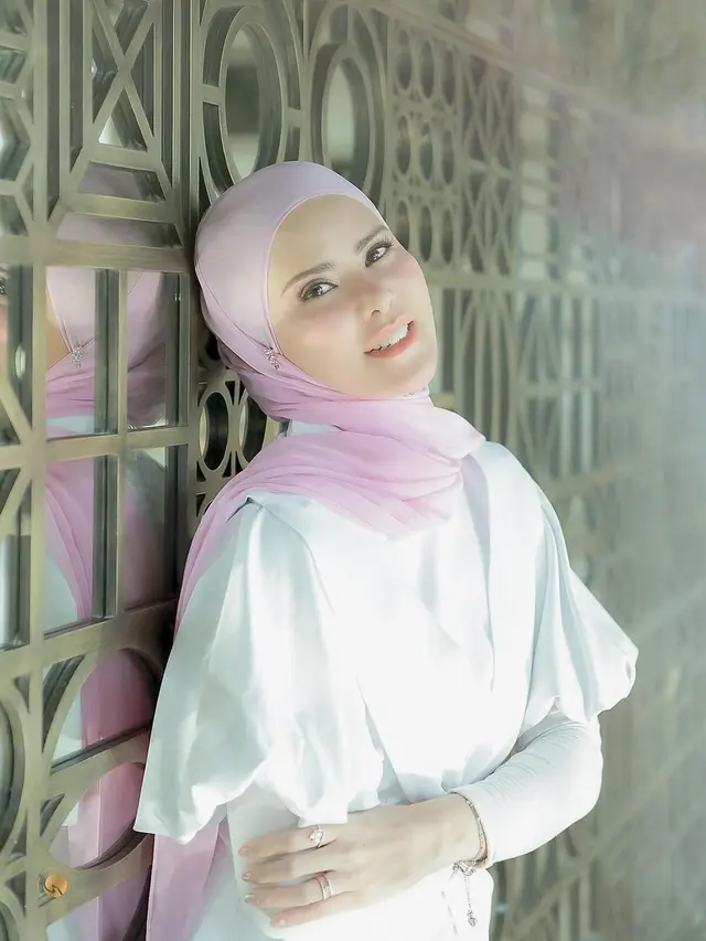 Angel Lelga Mohon untuk Tidak Lagi Dikait-kaitkan dengan Vicky Prasetyo ...