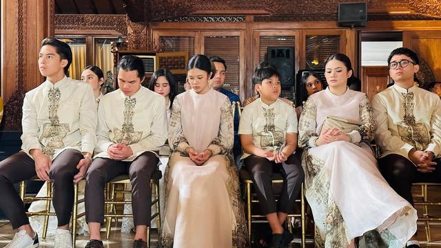 6 Potret Detail Kebaya Safeea Ahmad di Pernikahan Al Ghazali yang Curi ...