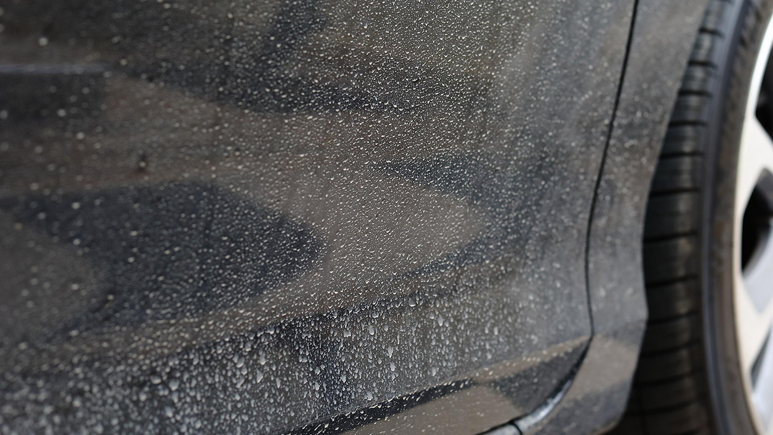 Cara Atasi Water Spot pada Mobil, Jangan sampai Rusak Lapisan Cat!