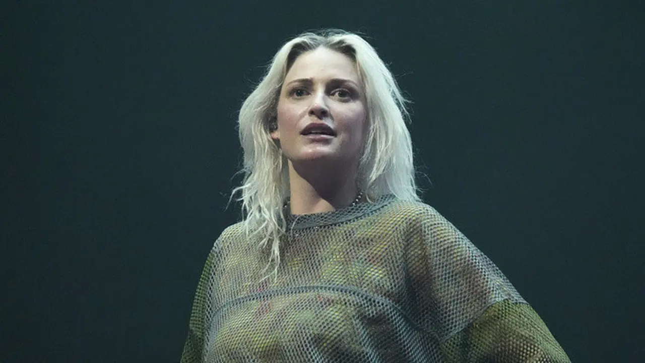 Kontroversi Emily Armstrong Vokalis Baru Linkin Park Terkait Kasus ...