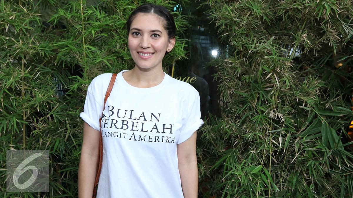 Hannah Al Rashid Dilamar Sopir Taksi - ShowBiz Liputan6.com