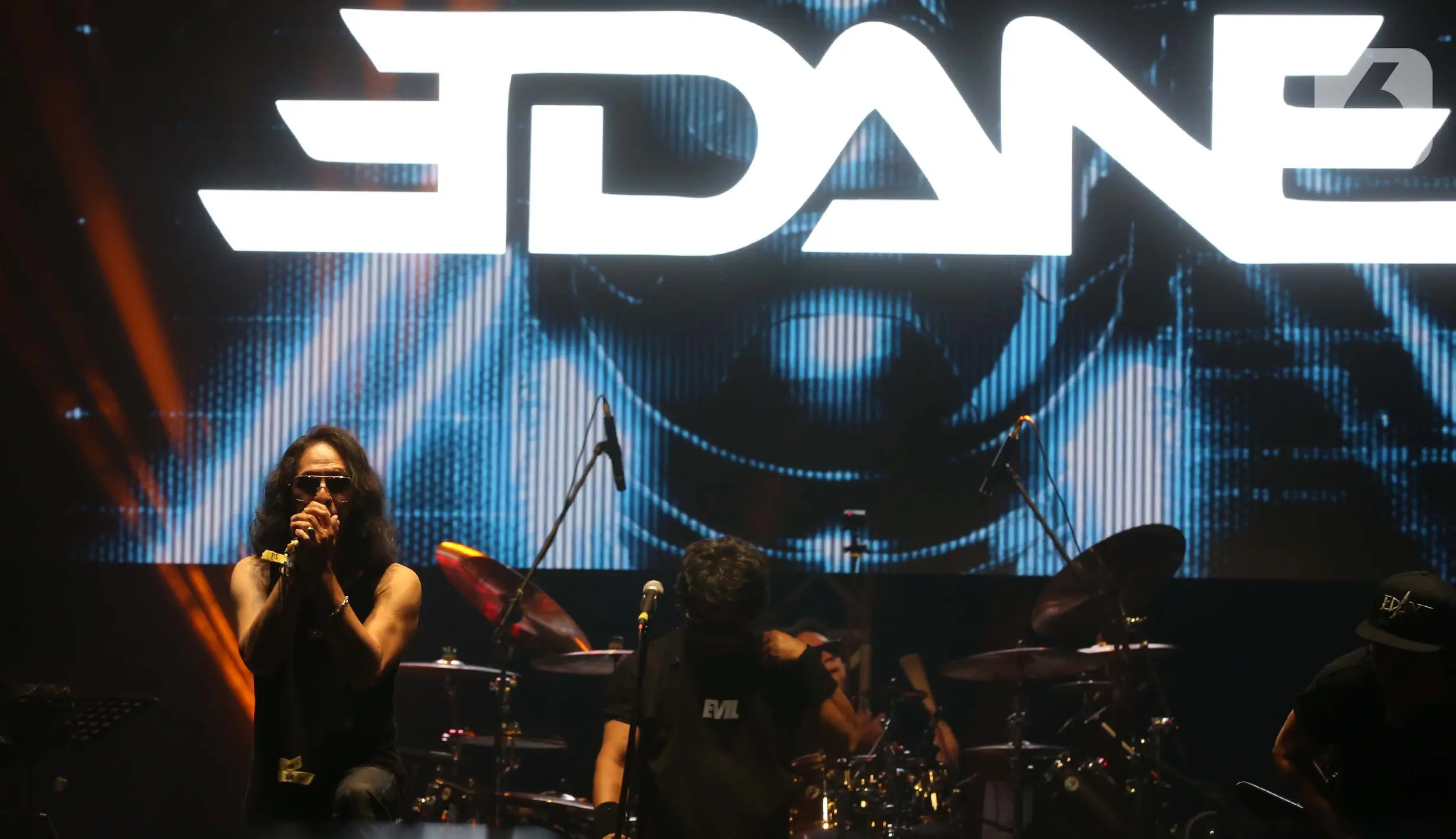 Penampilan Edane Guncang Panggung Rock Legends Festival - Foto Liputan6.com