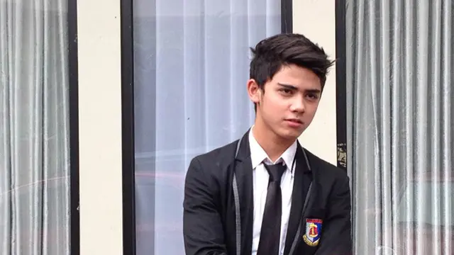 Sukses Karier, Aliando Syarief Bangun Masjid - ShowBiz Liputan6.com