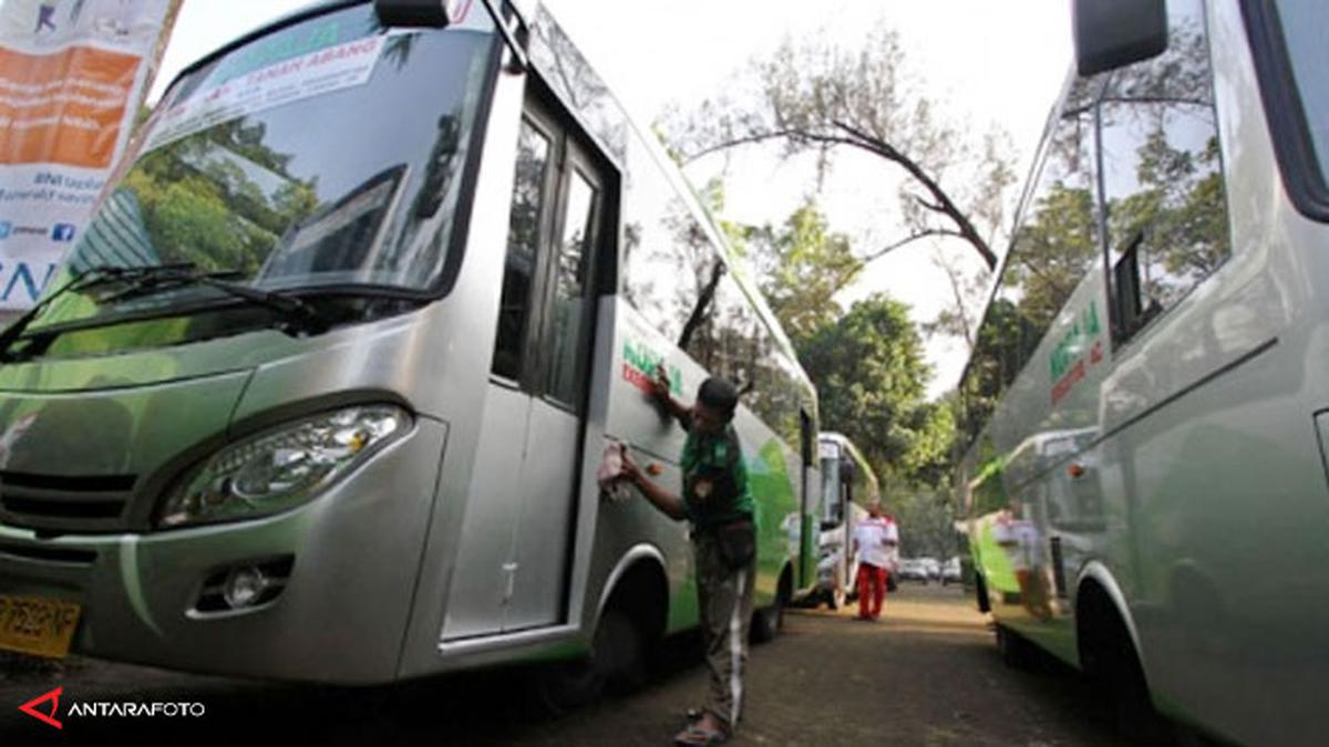 Tarif Patas AC, Kopaja AC, APTB Naik Mulai Jumat - News Liputan6.com