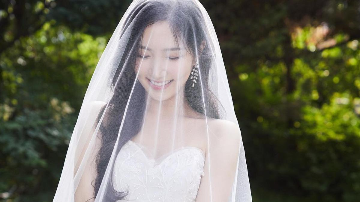 8 Potret Yookyung Eks Apink Mendadak Umumkan Menikah, Tampil Secantik ...