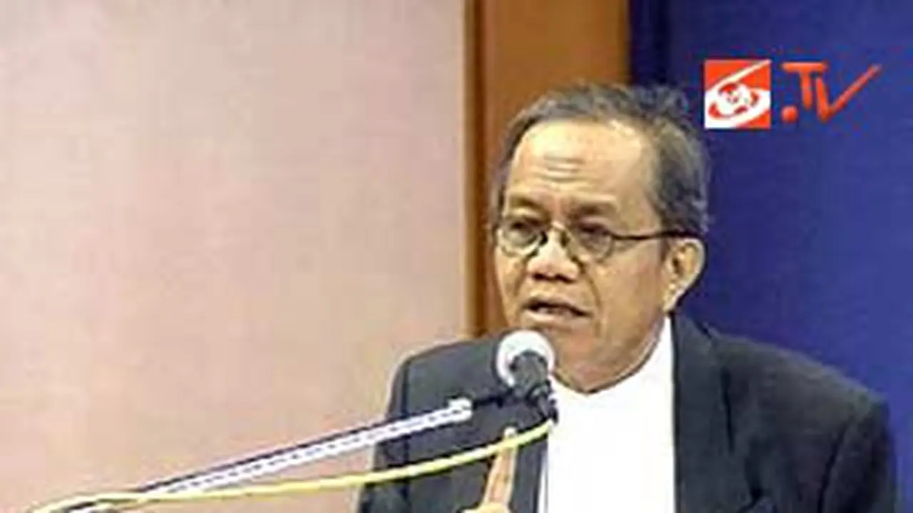 Taufiq Ismail Meriahkan Muktamar - News Liputan6.com