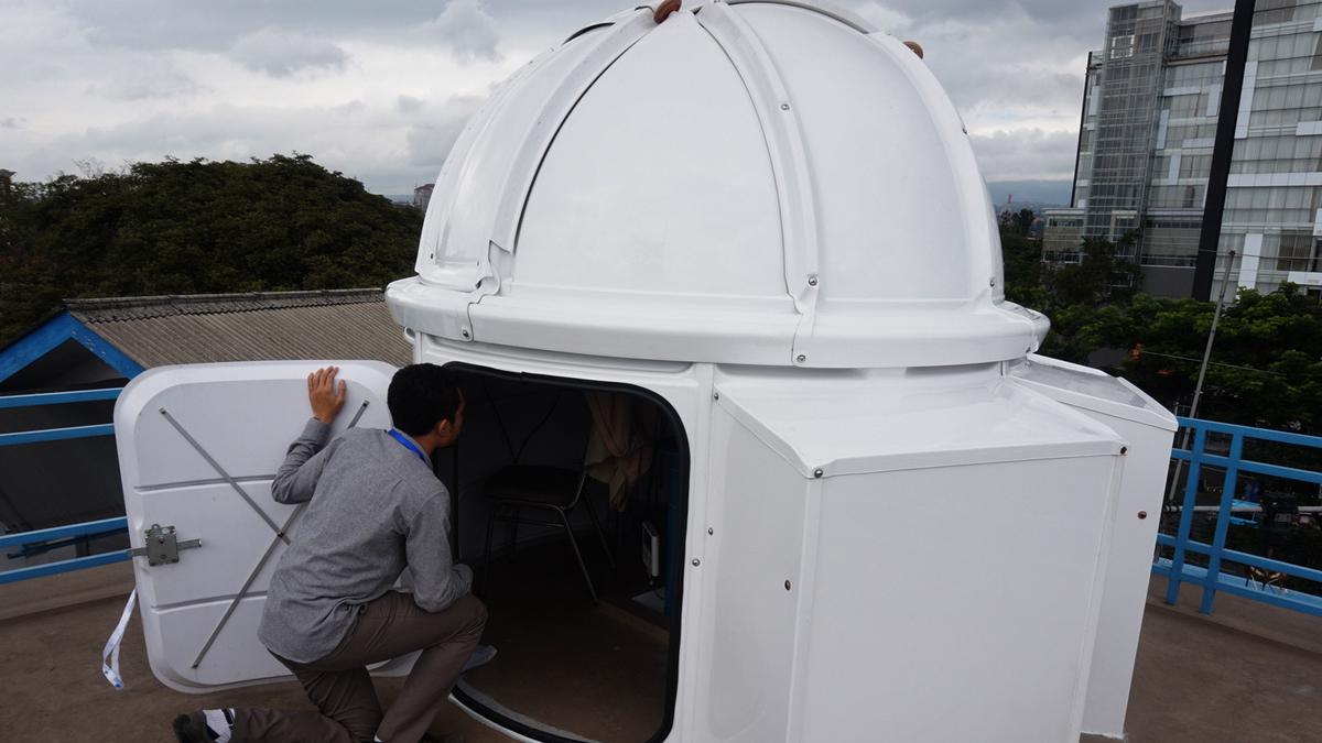 LAPAN: Warga 6 Daerah Bisa Lihat Super Blue Blood Moon - Regional ...