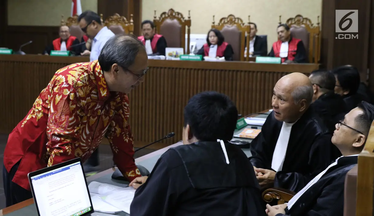 FOTO: Korupsi E-KTP, Irvanto dan Made Oka Masagung Dituntut 12 Tahun ...