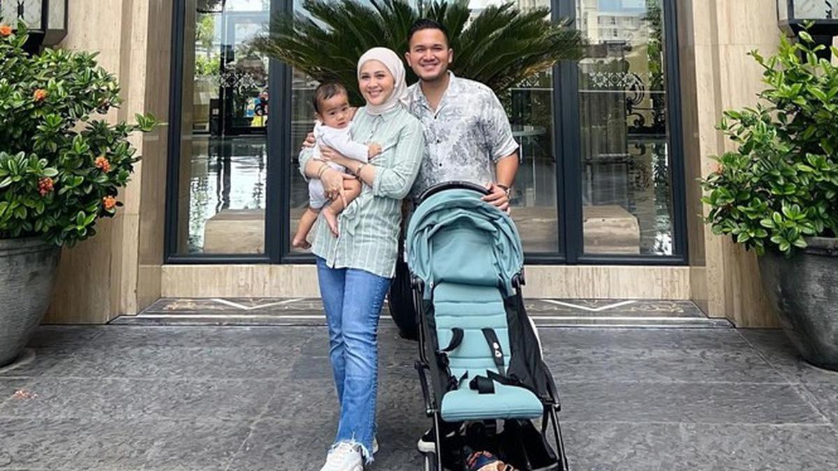 Ajak Anak, Ini 6 Momen Liburan Kesha Ratuliu dan Suami di Jogja