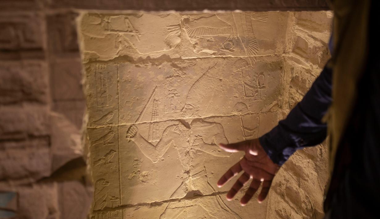 FOTO: Melihat Isi Piramida Berumur 4.700 Tahun di Mesir - Foto Liputan6.com