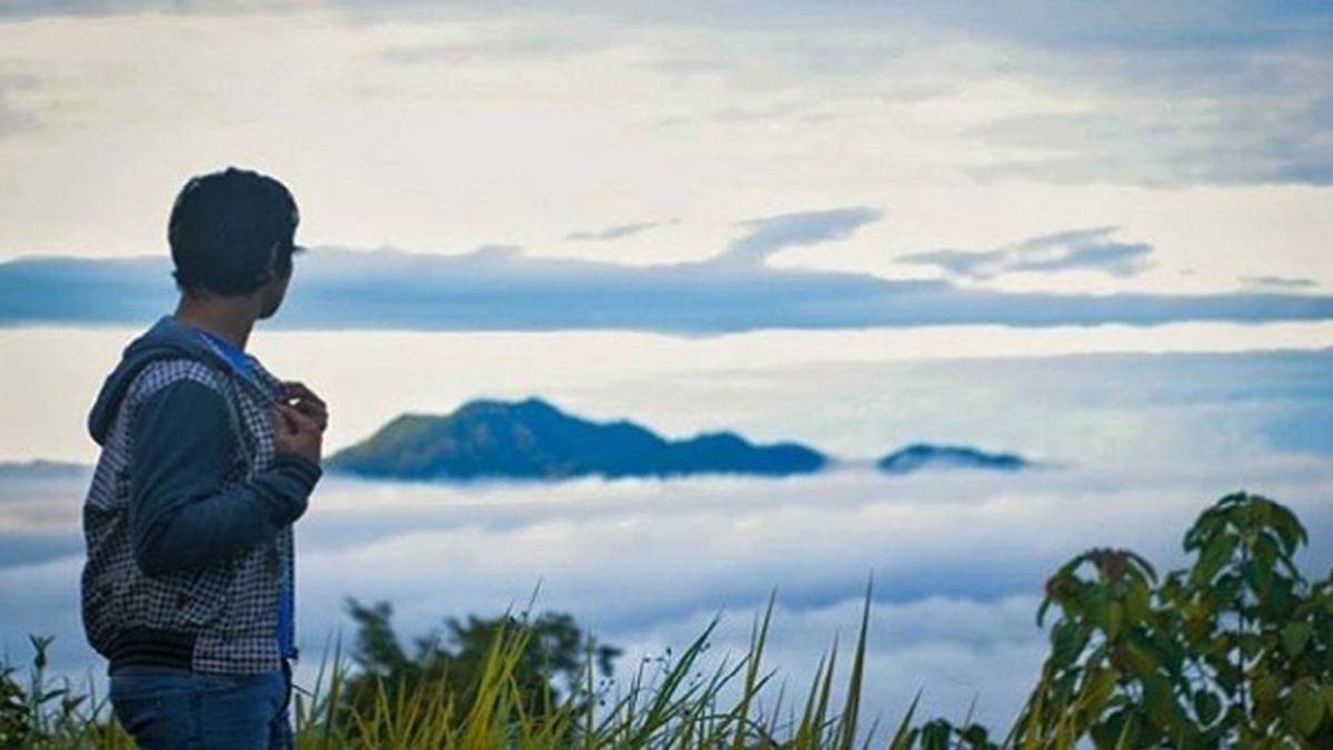 Sensasi Berburu Kabut Pagi di Puncak Pegunungan Gorontalo - Regional ...