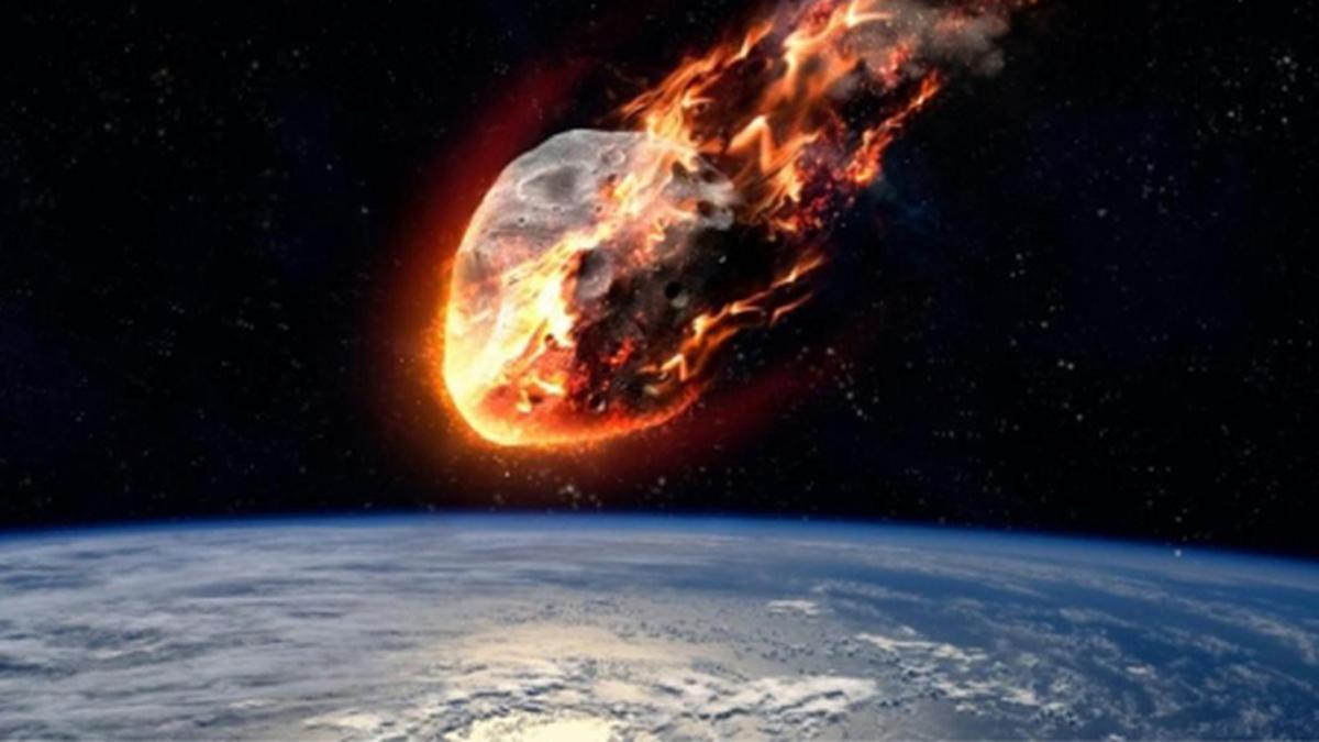 Lagi Asyik Sarapan, Rumah Keluarga Ini Kejatuhan Meteor - Lifestyle ...