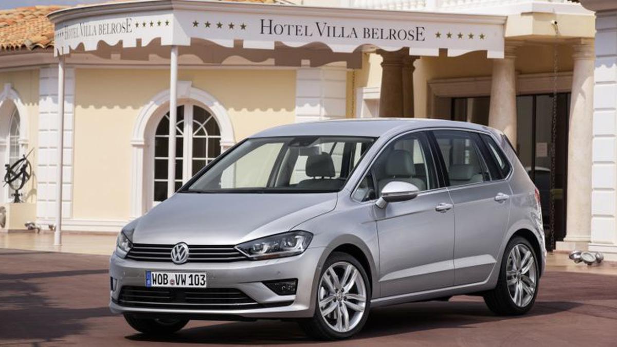 VW Kenalkan Golf Versi MPV Dengan Fitur Canggih