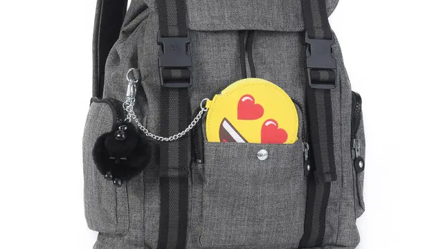Kipling x Emoji, Tas Berdesain Ceria yang Mampu Mewarnai Hari Anda - Fashion & Beauty Liputan6.com