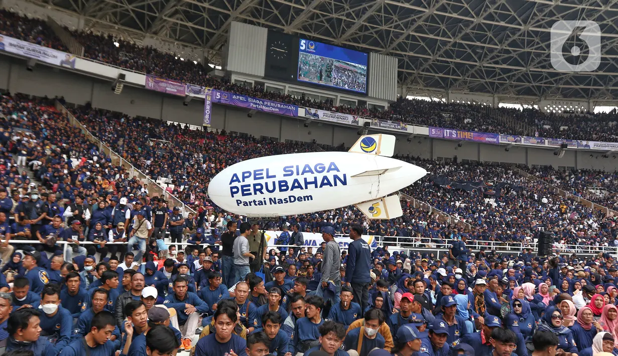 Ribuan Kader dan Simpatisan Padati Stadion GBK saat Apel Perubahan ...
