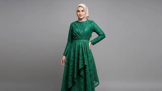 8 Gamis Brokat Warna Hijau Emerald Gaya Artis, Inspirasi Elegan untuk ...