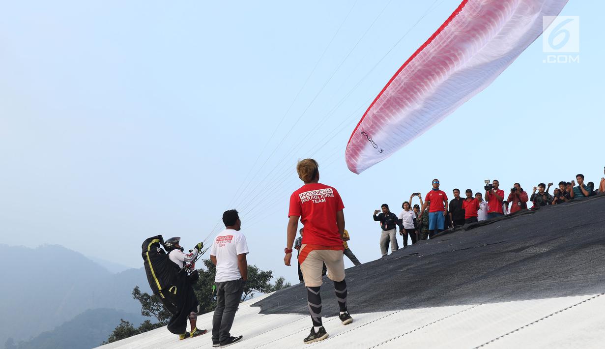 FOTO: Atlet Paralayang Indonesia Matangkan Persiapan Jelang Laga Asian ...