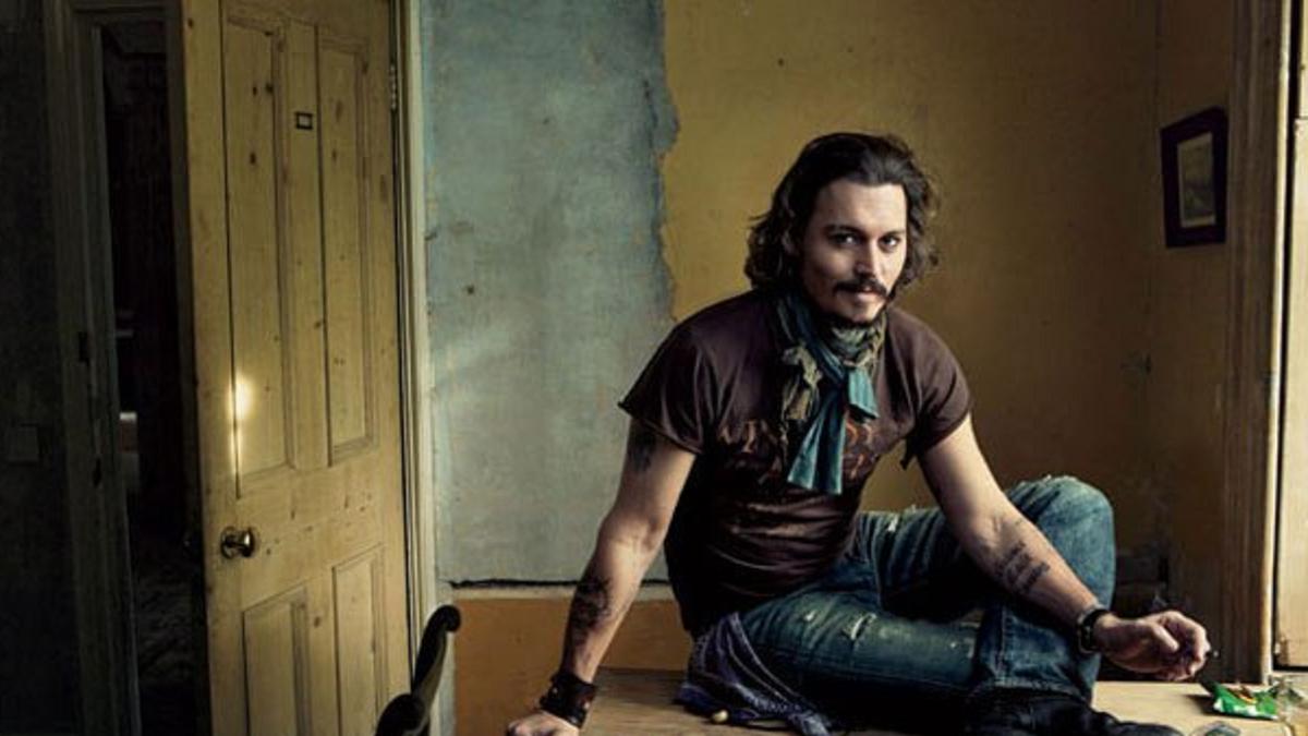 Johnny Depp Mainkan The Invisible Man di Film Horor ala Avengers ...