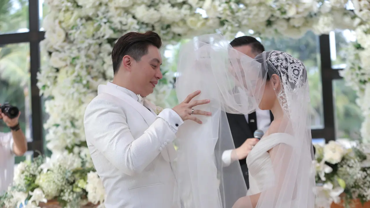 Edric Tjandra Kaget Sudah Resmi jadi Suami - ShowBiz Liputan6.com